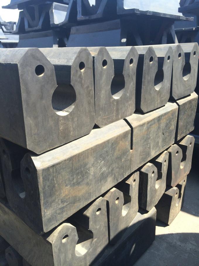 NBR 70 Degree Shore Rubber Fender Keyhole Type Boat Dock Fenders