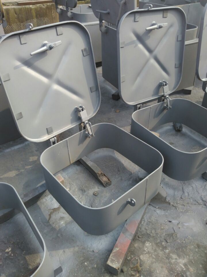 Non - Weathertight Ship Hatch Cover 6 Wedge Shape Dogs Round Angle