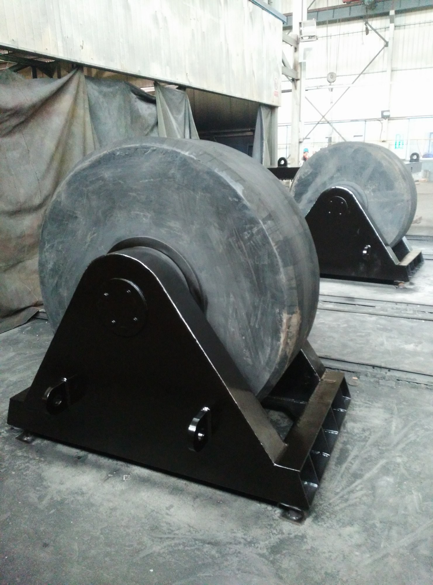 Roller Wheel Type Marine Rubber Fender Drum Rudder Fendering For Dock