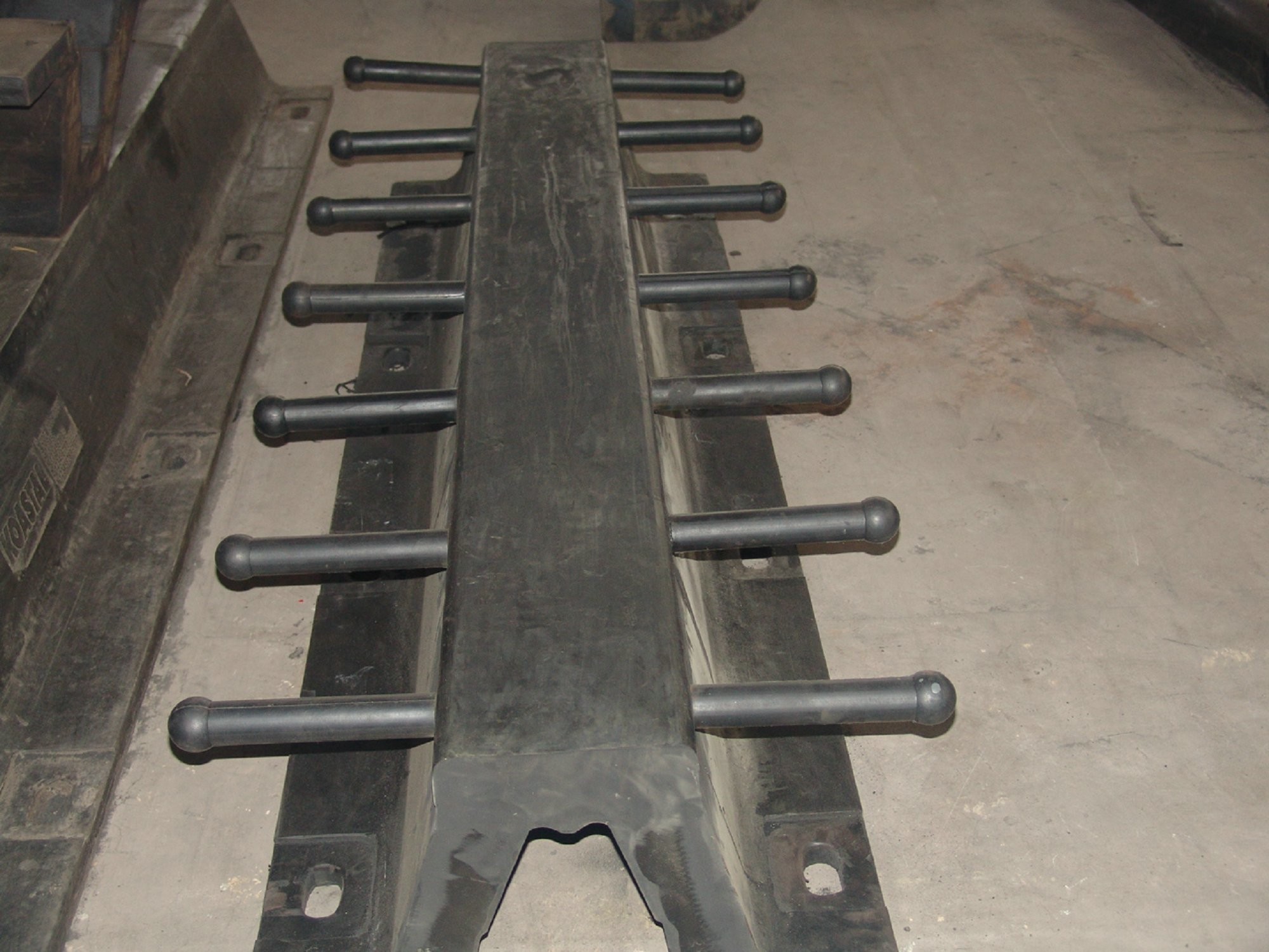 Durable Marine Climbing Ladder Type Rubber Fender For Harbor Work