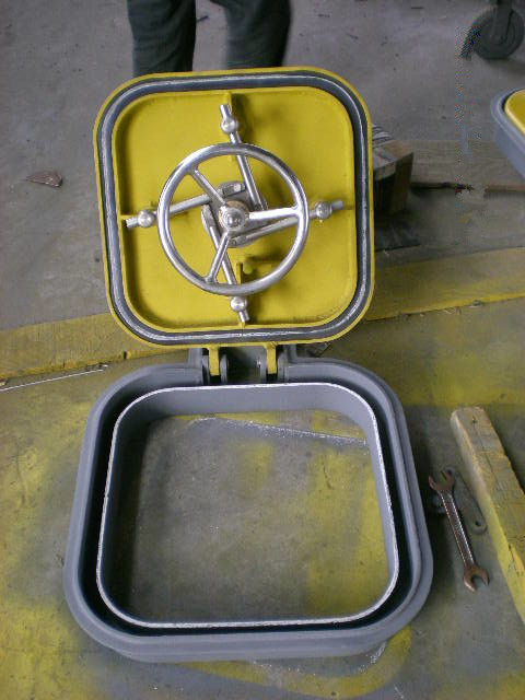 Quick Action / Dog Clips Marine Hatch Cover Marine Steel Weathertight Hatch