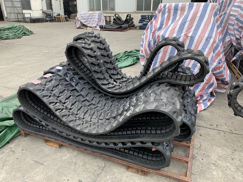 Guideway Excavator Rubber Tracks Agricultural Machinery Rubber Crawler ...